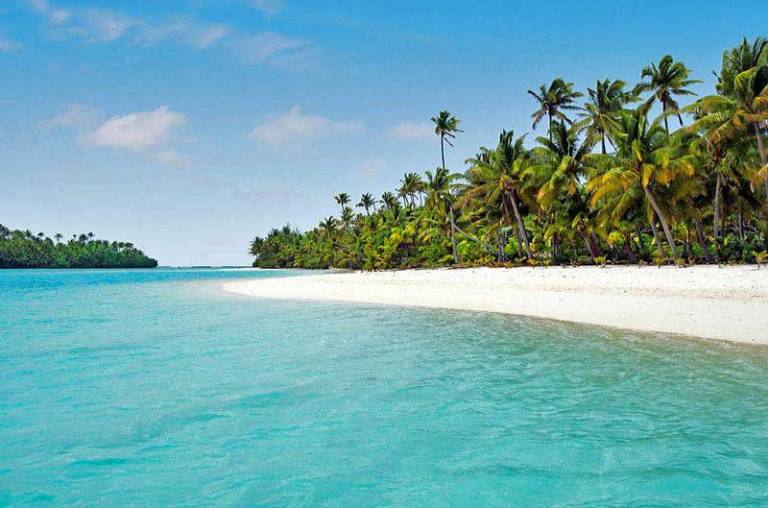 Visit Aitutaki - One Foot Island Lagoon Cruise • Orana Travel