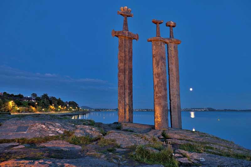 Visit Stavanger | Pulpit Rock | Kjerag Boulder | Lysebotn